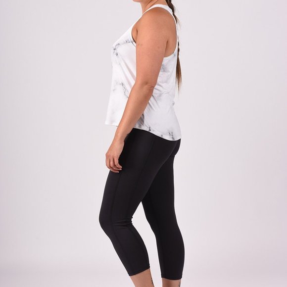 ERIKA HARVEY | Pants & Jumpsuits | Erika Harvey Capri Legging | Poshmark